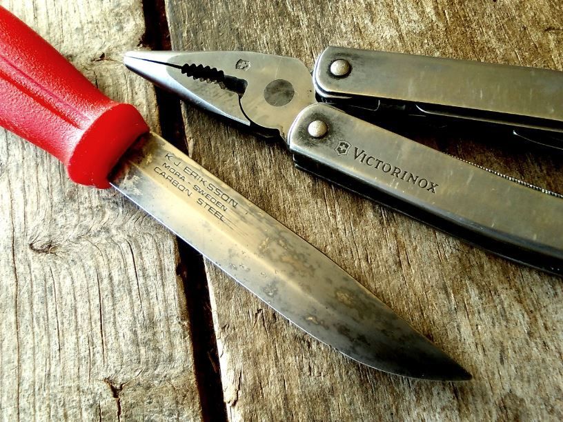Bushcraft Killed the Mora 911. Bonus Mora firecraft!!!!! | BladeForums.com